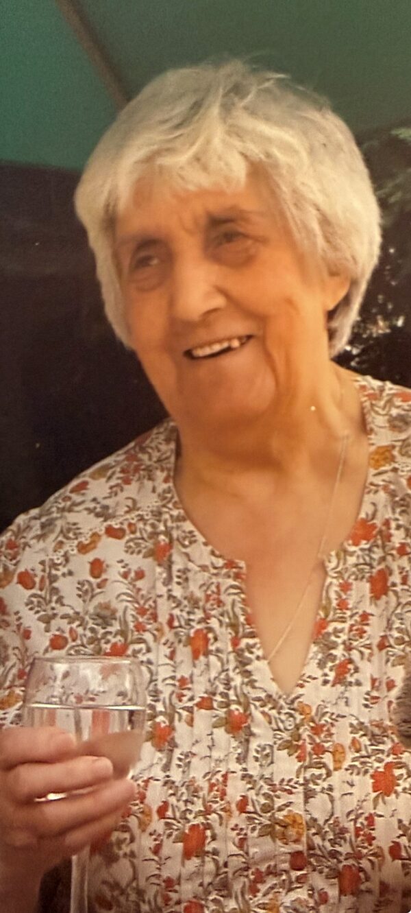 Obituary for Mary Burgess | G. Seller